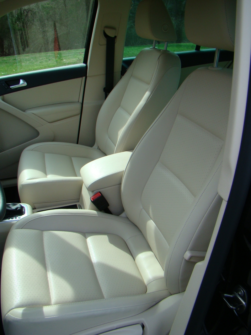 Leatherette in Tiguan | VW Vortex - Volkswagen Forum